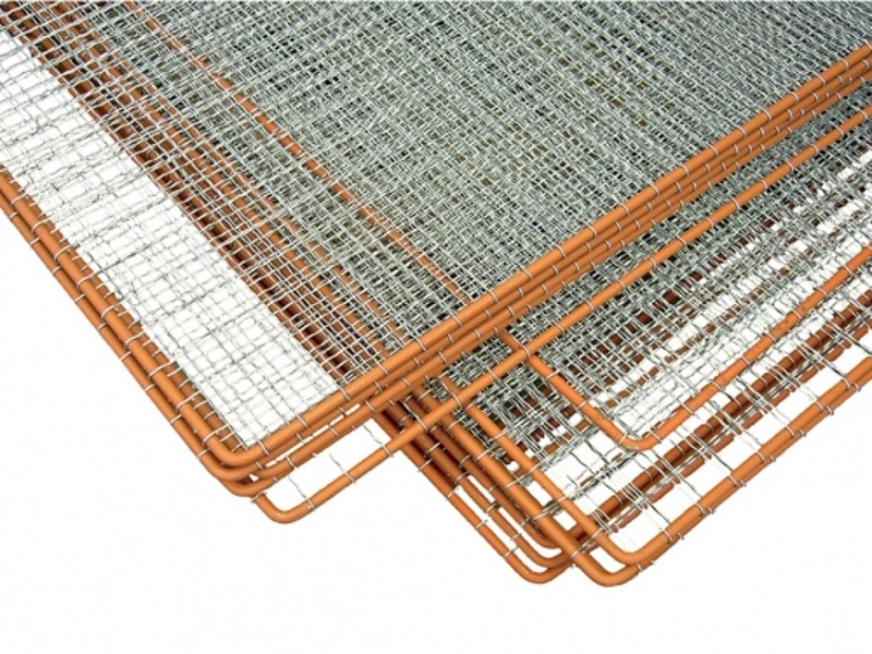 Pletivo na plot - poplastovaná, svařovaná či lesnická pletiva